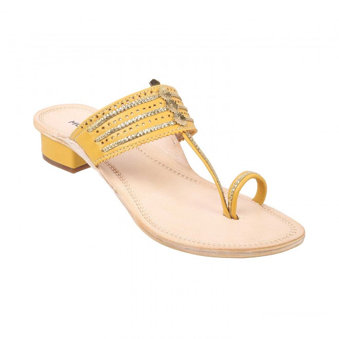 Kolhapuri Chappal for Women - Buy Ladies Kolhapuri Chappal | Mochi Shoes
